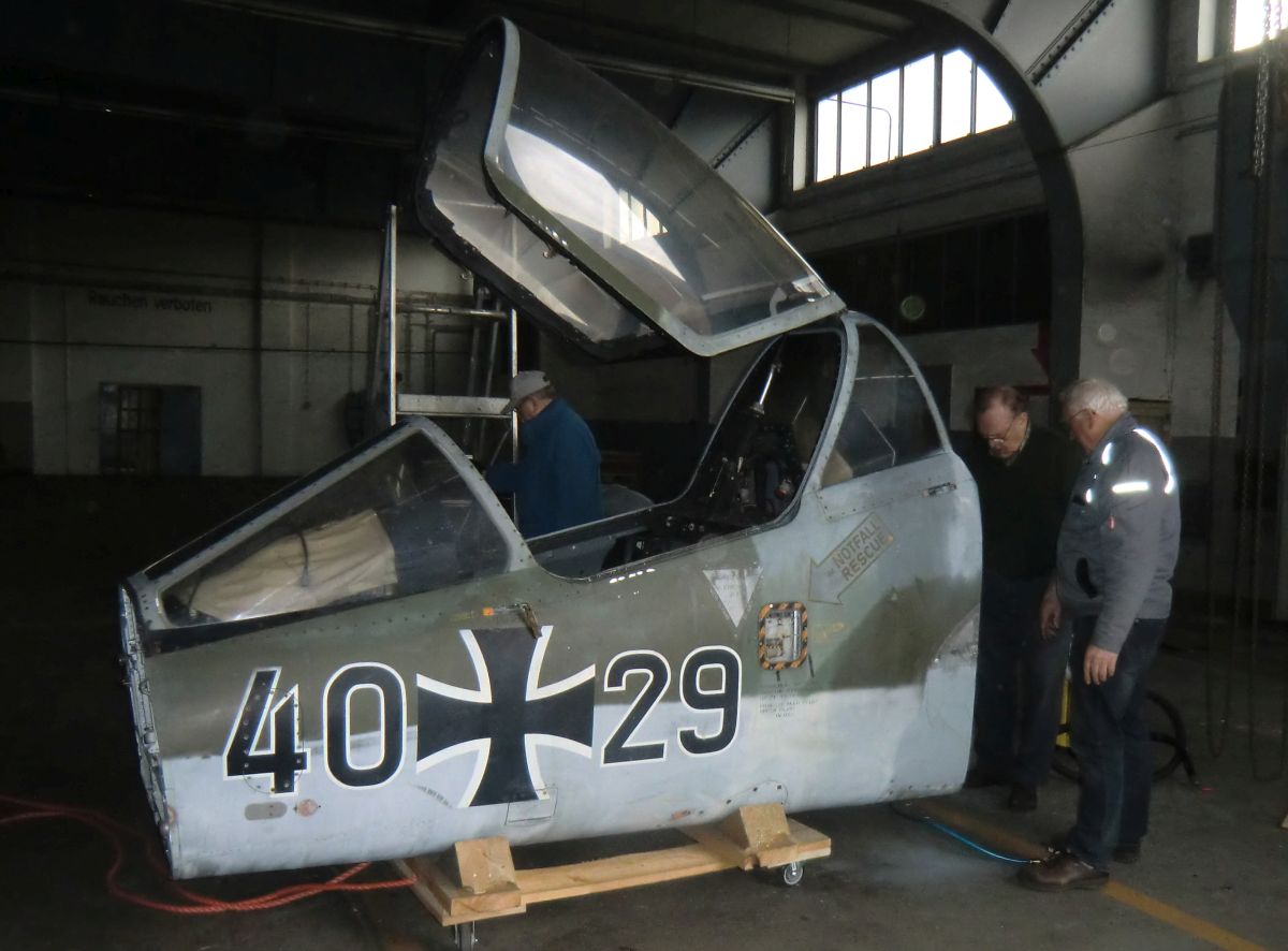 (10) Rebuilding of Alpha Jet Cockpit — JaBoG43 e.V ...